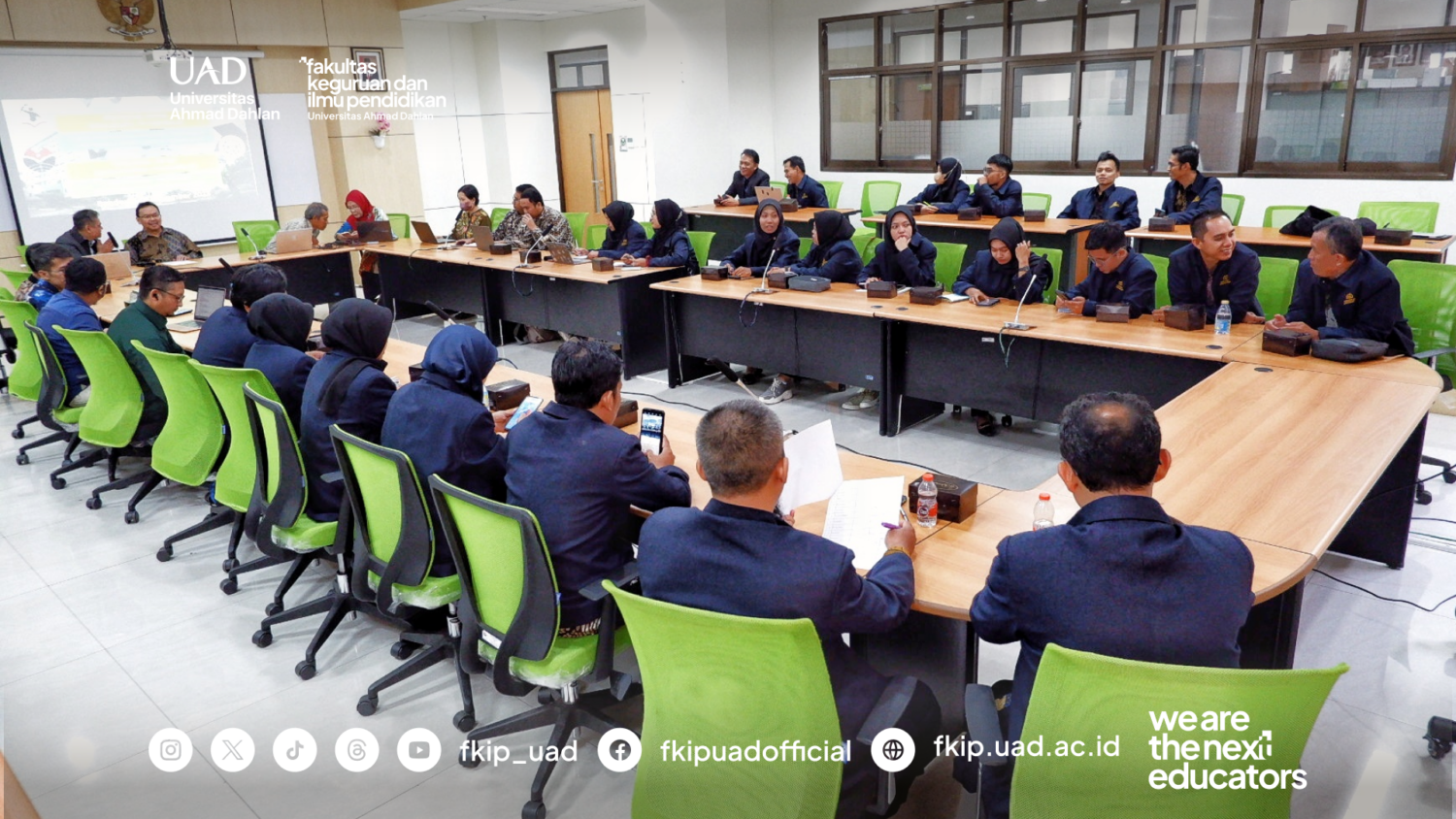 Mahasiswa S2 MP UAD Student Mobility ke Kota Bandung - FKIP UAD