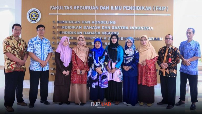 Logo Universitas Ahmad Dahlan Terverifikasi Tahun 2016